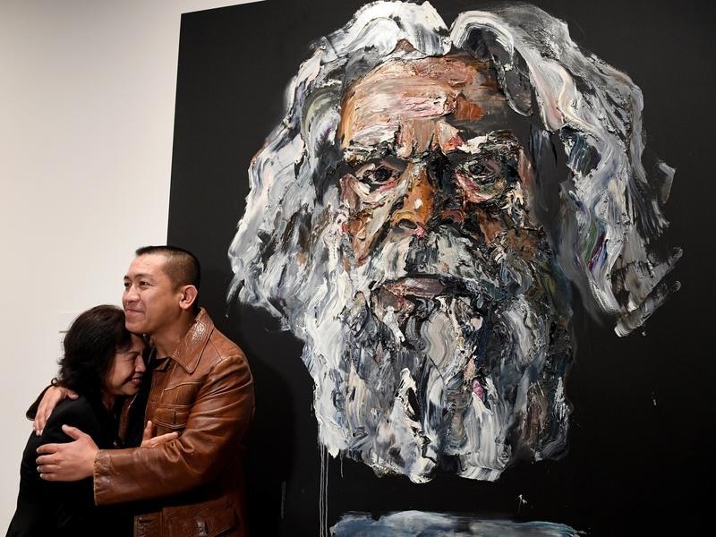 Anh Do's portrait takes out Archibald People's Choice award | SBS News